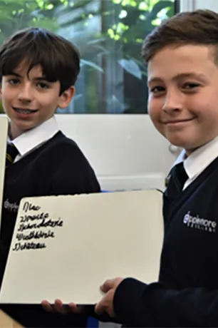 Modern Foreign Languages|Applemore College